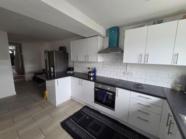Hanover Street, Swansea SA1, 4 bed terraced house to rent, £1,200 pcm | PrimeLocation