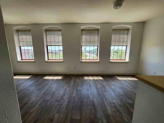 Hanover Shoe Apartments 3 Bedroom Apartment for Rent at 261 N Franklin St, Hanover, PA 17331