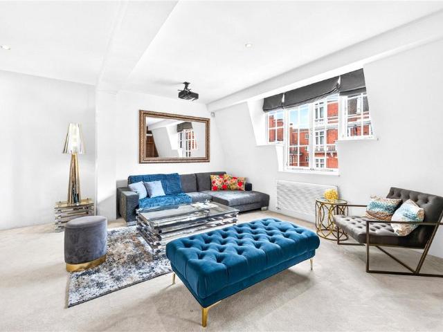 Hans Crescent, Knightsbridge, London. 1 bed apartment to rent £3,878 pcm £895 pw