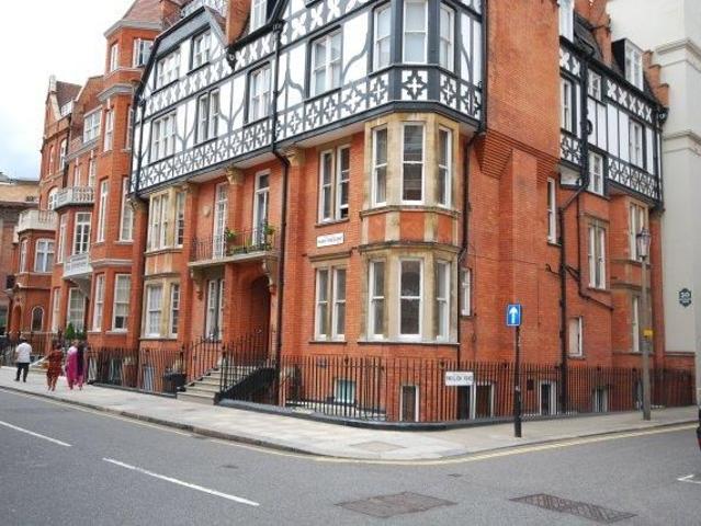 Hans Crescent, Knightsbridge SW1X, 1 bed flat to rent, £13,000 pcm | PrimeLocation