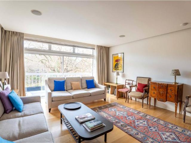 Hans Place, Knightsbridge, SW1X 2 bed apartment to rent £8,667 pcm £2,000 pw