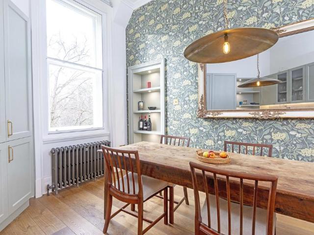 Hans Place, Knightsbridge SW1X 2 bed apartment to rent £8,996 pcm £2,076 pw