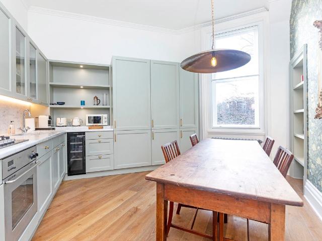 Hans Place, Knightsbridge SW1X, 2 bed flat to rent, £8,996 pcm | PrimeLocation