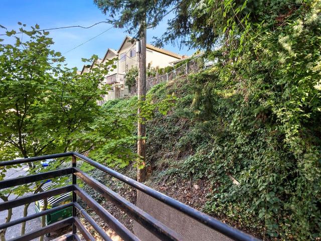 Hacienda Apartments 1 Bedroom Apartment for Rent at 1320 Ne 68th Ave, Portland, OR 97213 Montavilla