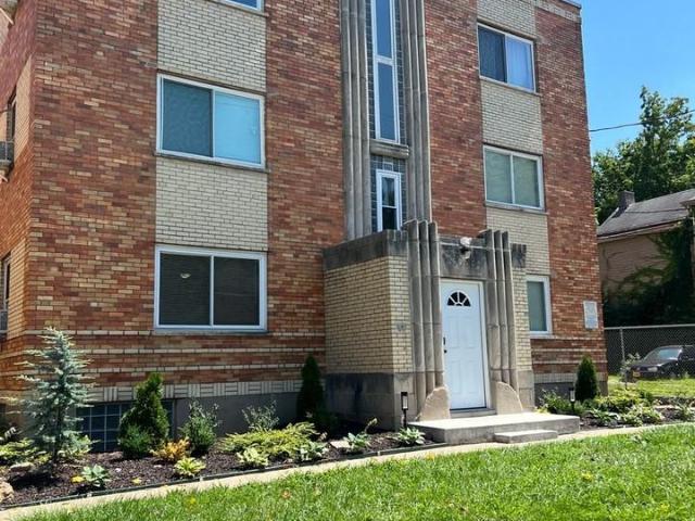 Hack 24 1 Bedroom Apartment for Rent at 3036 Hackberry St, Cincinnati, OH 45206 Evanston