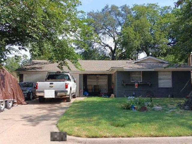Hackberry Dr