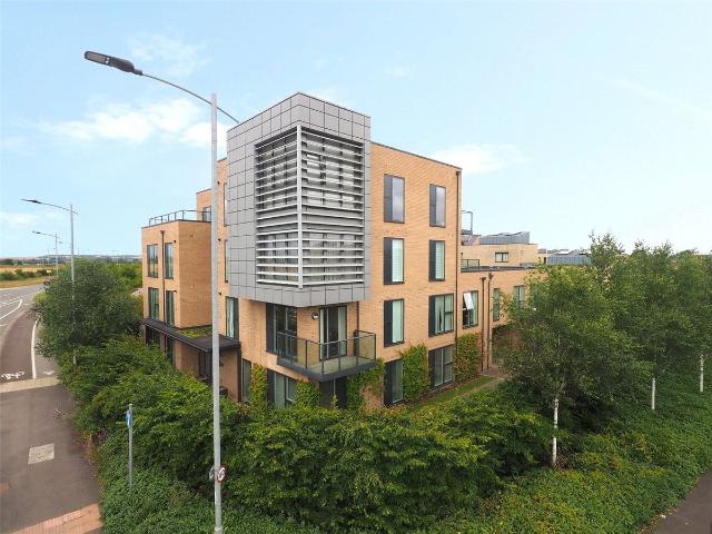Hackett House, Glebe Farm Drive, Cambridge CB2, 2 bed flat to rent, £1,700 pcm | PrimeLocation