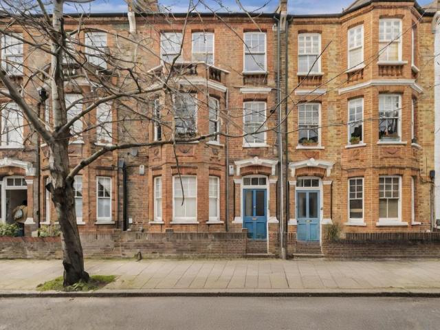 Hackford Road, London, SW9 2 bed apartment to rent £2,400 pcm £554 pw