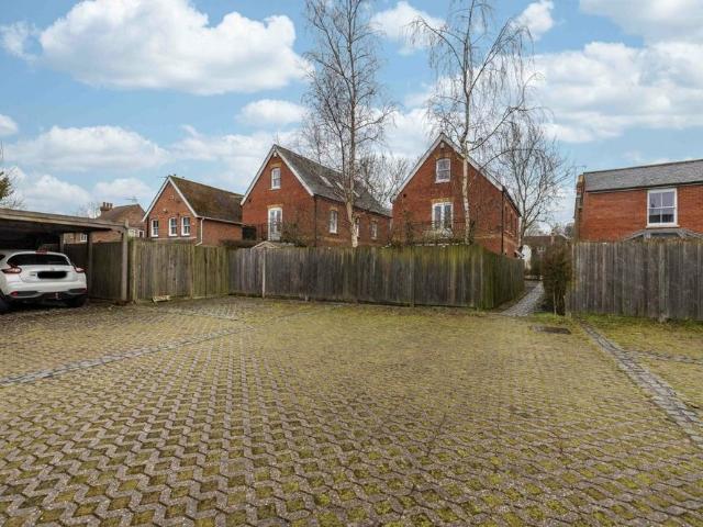 Hackington Road, Canterbury, Kent, CT2