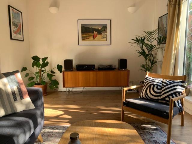 Hackney house available in July and August