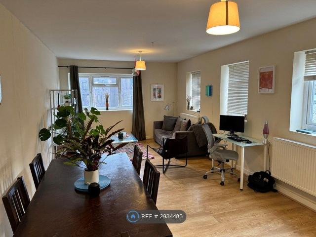 Hackney, London E8, 2 bed flat to rent, £2,100 pcm | PrimeLocation