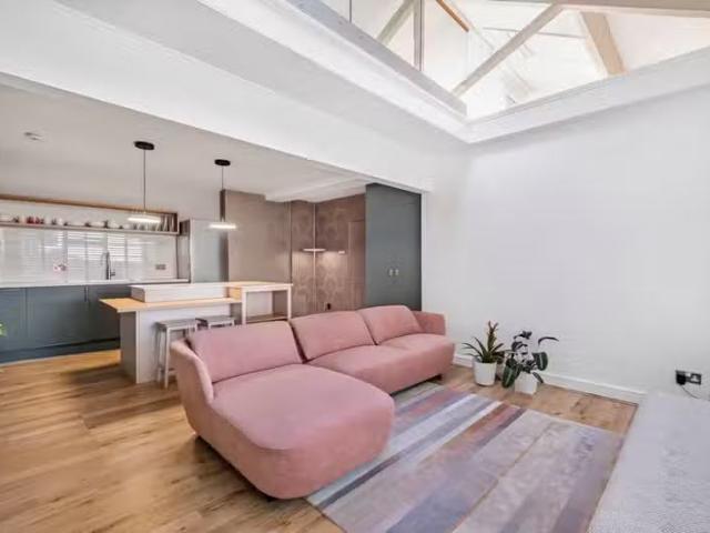 Hackney Road, Cambridge Heath, London, E2 7ST