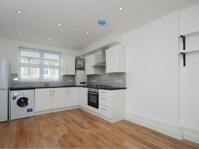 Hackney Road, Bethnal Green, London E2, 2 bed flat to rent, £3,250 pcm | PrimeLocation