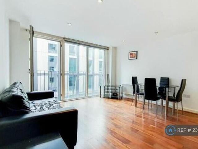 Hackney Road, London, 1 Bedroom Flat
