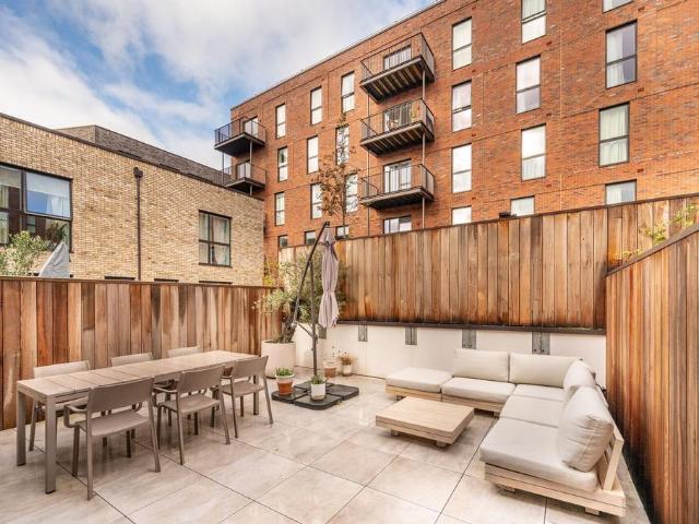 Hackney Wick, London, E20 4 bed terraced house to rent £8,498 pcm £1,961 pw