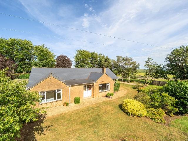 Hackpen, Burderop, Swindon SN4, 3 bed bungalow to rent, £2,500 pcm | PrimeLocation