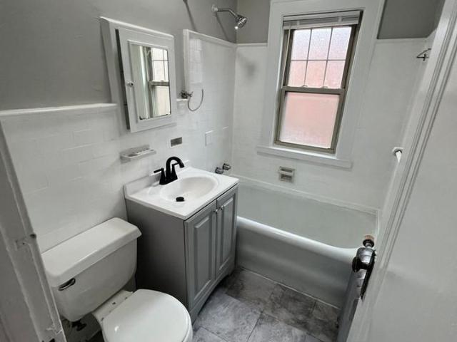 Haddon Hall 1 Bedroom Apartment for Rent at 12231 Clifton Blvd, Lakewood, OH 44107 Lakewood