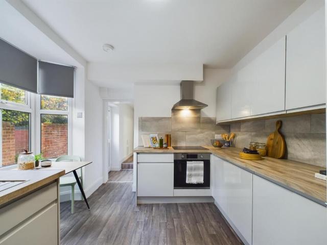 Haddon Street, Salford M6, Room to rent, £516 pcm | PrimeLocation
