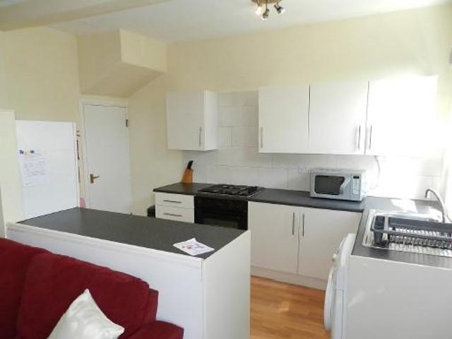 Haddon Place, Leeds LS4 4 bed house to rent £1,647 pcm £380 pw