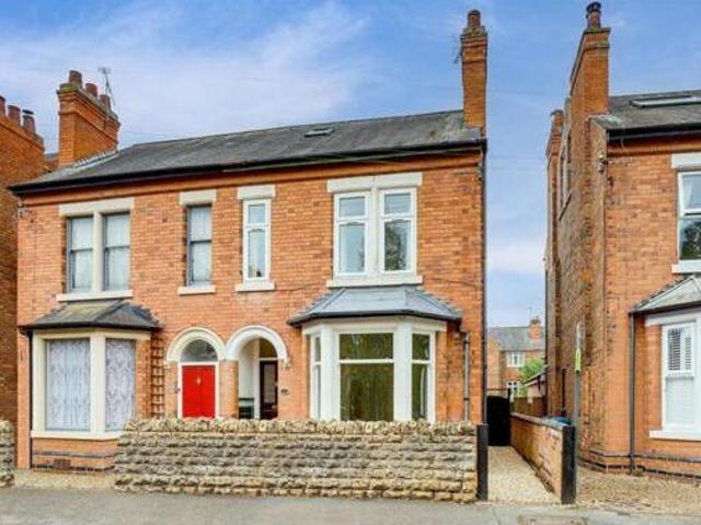 Haddon Road, West Bridgford, 4 Bedroom Semi detached