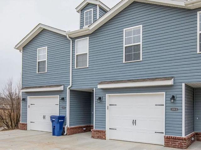 Haden Holly Station Duplexes & Townhomes in Siloam Springs, AR