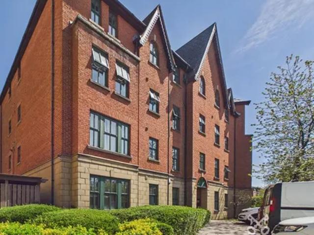 Hadfield Close, Victoria Park, Manchester, M14 5LY, United Kingdom | 2 bed apartment for rent #167642781 | Rentberry