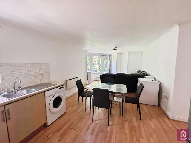 Hadfield Close, Manchester, Greater Manchester M14, 2 bed flat to rent, £1,200 pcm | PrimeLocation