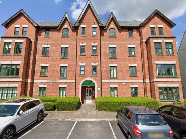 Hadfield Close, Rusholme, Manchester M14, 2 bed flat to rent, £1,400 pcm | PrimeLocation