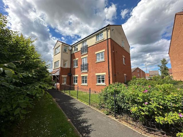 Hadleigh Walk, Stockton On Tees TS17, 2 bed flat to rent, £650 pcm | PrimeLocation
