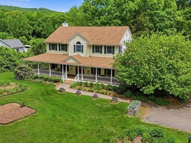 Hadley St, South Hadley, Home For Sale