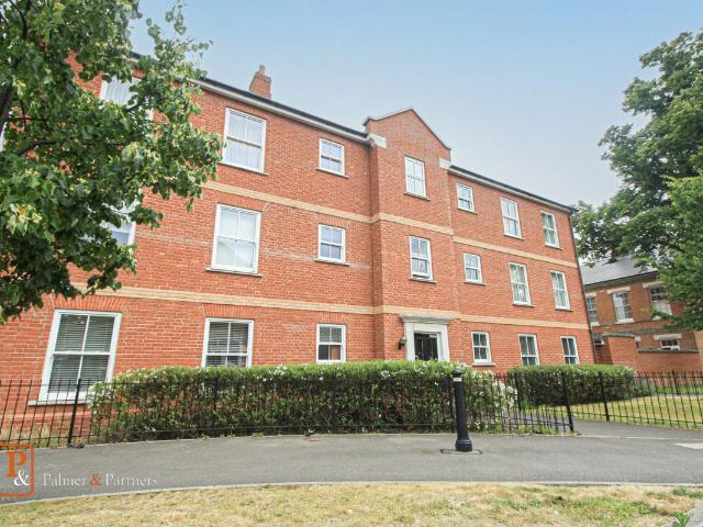 Hadrian Court, Le Cateau Road, Colchester, Essex CO2, 2 bed flat to rent, £1,250 pcm | PrimeLocation