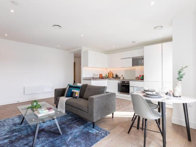 Hadrian's Tower, Rutherford Street, Newcastle Upon Tyne NE4, 2 bed flat to rent, £1,675 pcm | PrimeLocation