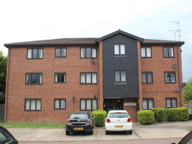 Hadrians Court, Fletton, Peterborough PE2, 2 bed flat to rent, £795 pcm | PrimeLocation