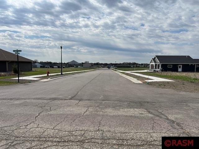 Haeberle Ave, New Ulm, MN 56073