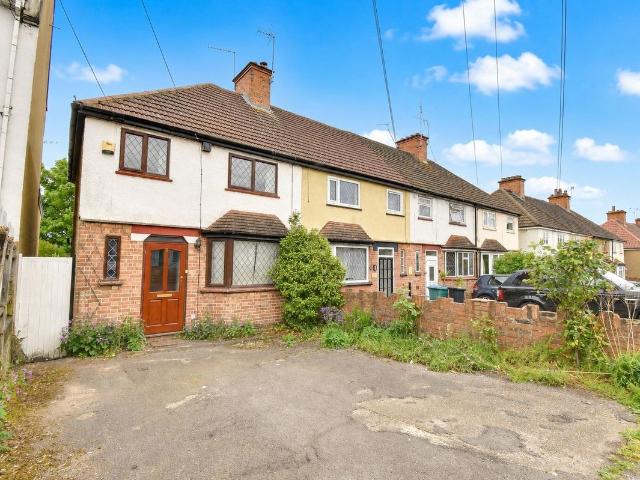 Hagden Lane, Watford, Hertfordshire WD18, 4 bed semi detached house to rent, £2,150 pcm | PrimeLocation