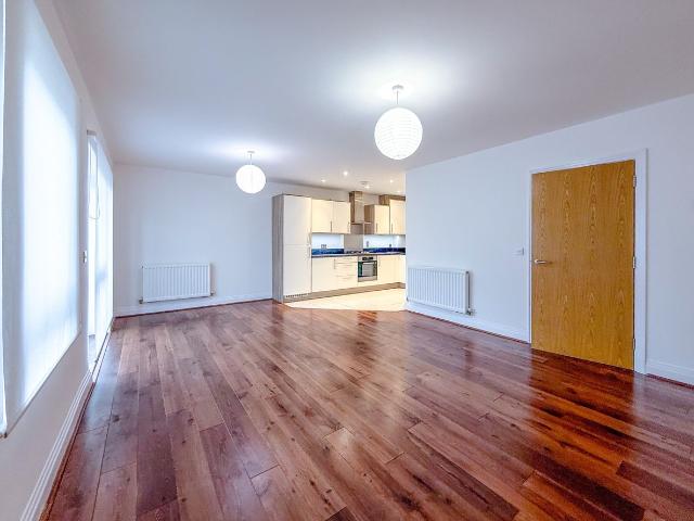 Hagden Lane, Watford, Watford WD18, 2 bed flat to rent, £1,750 pcm | PrimeLocation