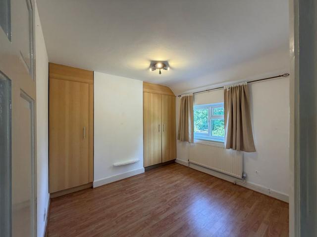 Hagden Lane, Watford WD18, 1 bed flat to rent, £1,400 pcm | PrimeLocation