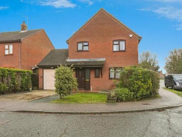 Haggars Mead, Forward Green, 3 Bedroom Detached