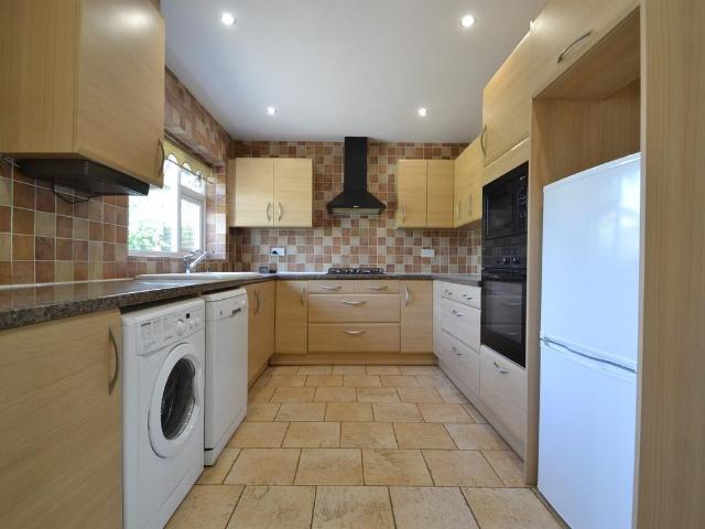 Haglands Lane, Pulborough RH20, 2 bed bungalow to rent, £1,500 pcm | PrimeLocation