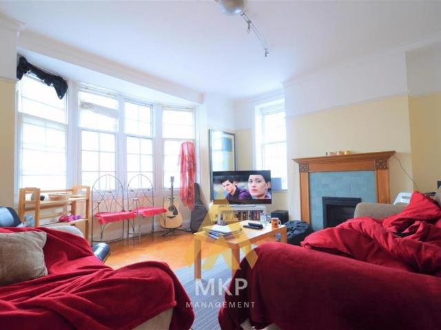 Hagley Court B16, 3 bed shared accommodation to rent, £1,326 pcm | PrimeLocation