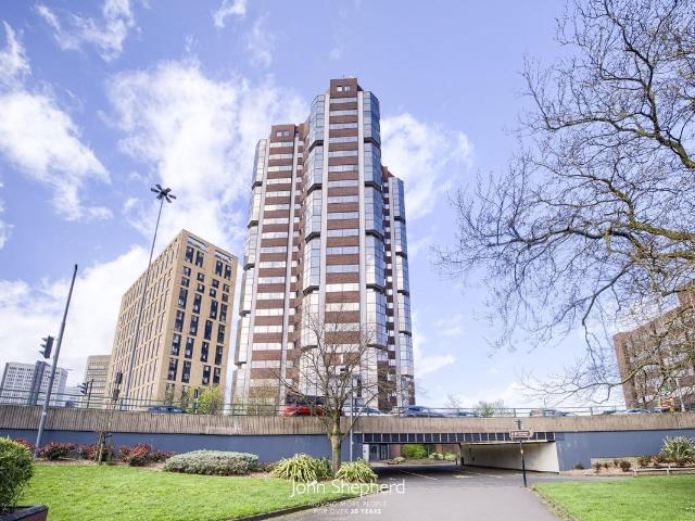 Hagley Road, Birmingham, West Midlands B16, 2 bed flat to rent, £1,050 pcm | PrimeLocation