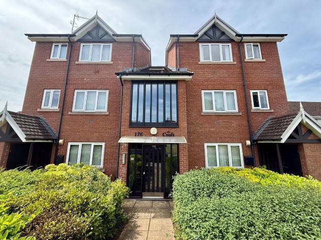 Hagley Road, Oldswinford, Stourbridge DY8, 2 bed flat to rent, £895 pcm | PrimeLocation