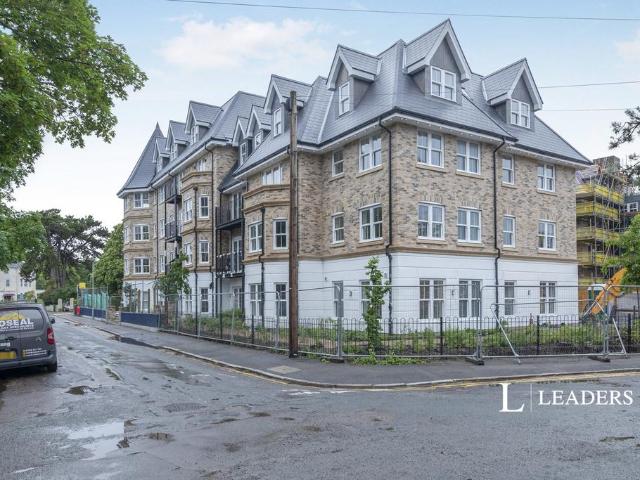 Hahnemann Road, Bournemouth, BH2 2 bed flat to rent £1,275 pcm £294 pw