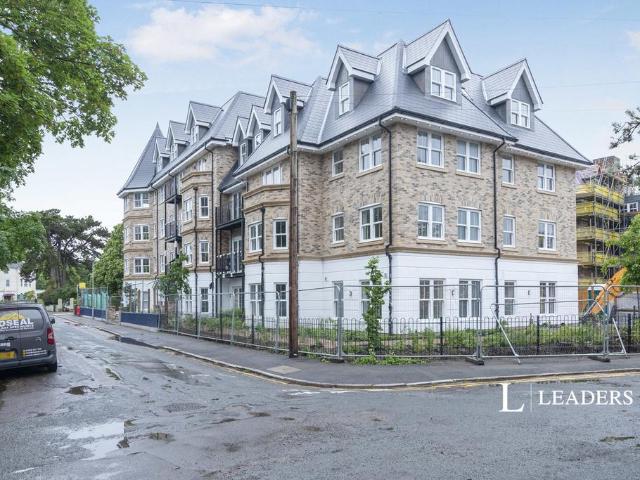 Hahnemann Road, Bournemouth, Dorset, BH2 2 bed flat to rent £1,325 pcm £306 pw
