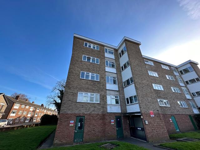 Haig Court, Chelmsford CM2, 2 bed flat to rent, £1,300 pcm | PrimeLocation