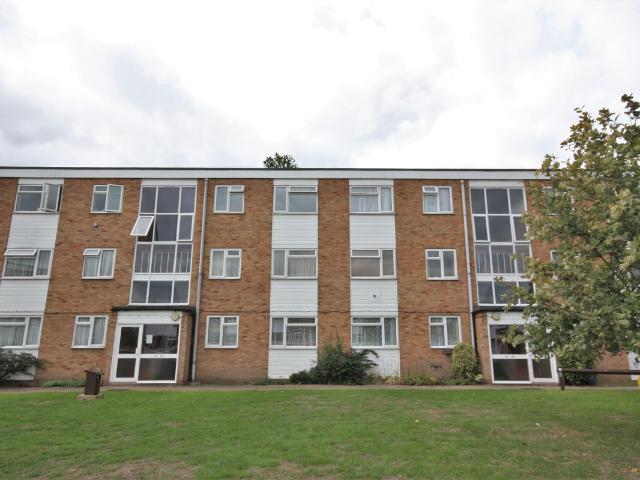 Haig Court, Chelmsford, Essex CM2, 2 bed flat to rent, £1,275 pcm | PrimeLocation