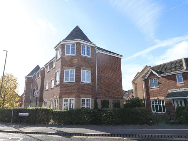 Haigh Park, Kingswood, Hull HU7, 2 bed flat to rent, £725 pcm | PrimeLocation