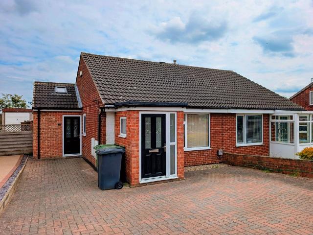 Haigh Side Drive, Rothwell, Leeds, West Yorkshire LS26, 1 bed bungalow to rent, £900 pcm | PrimeLocation