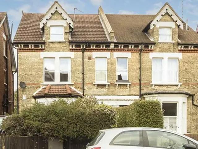 Hail & Ride Grasmere Road, Gleneldon Road, London, SW16 2UN, United Kingdom | 5 bed house for rent #167642889 | Rentberry