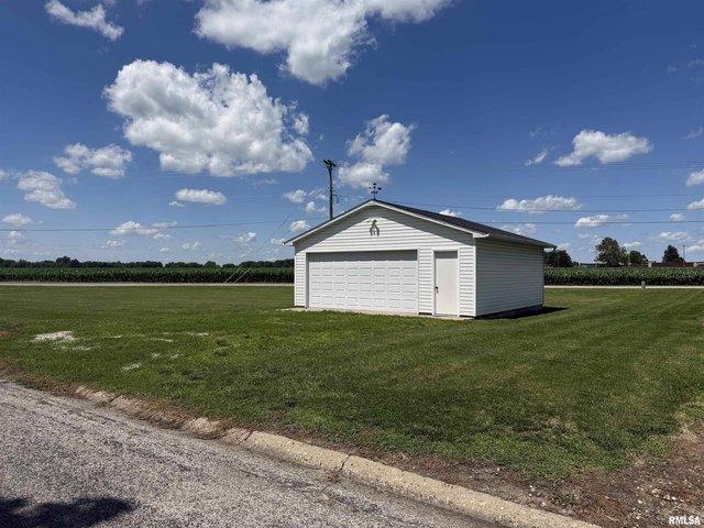 Hail St, Bushnell, IL 61422